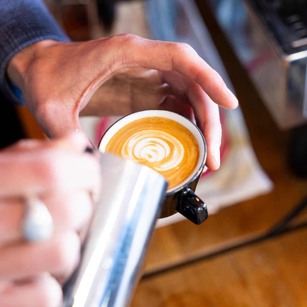 Flat White Coffee: What It Is, How to Make One & Why It’s So Popular ...